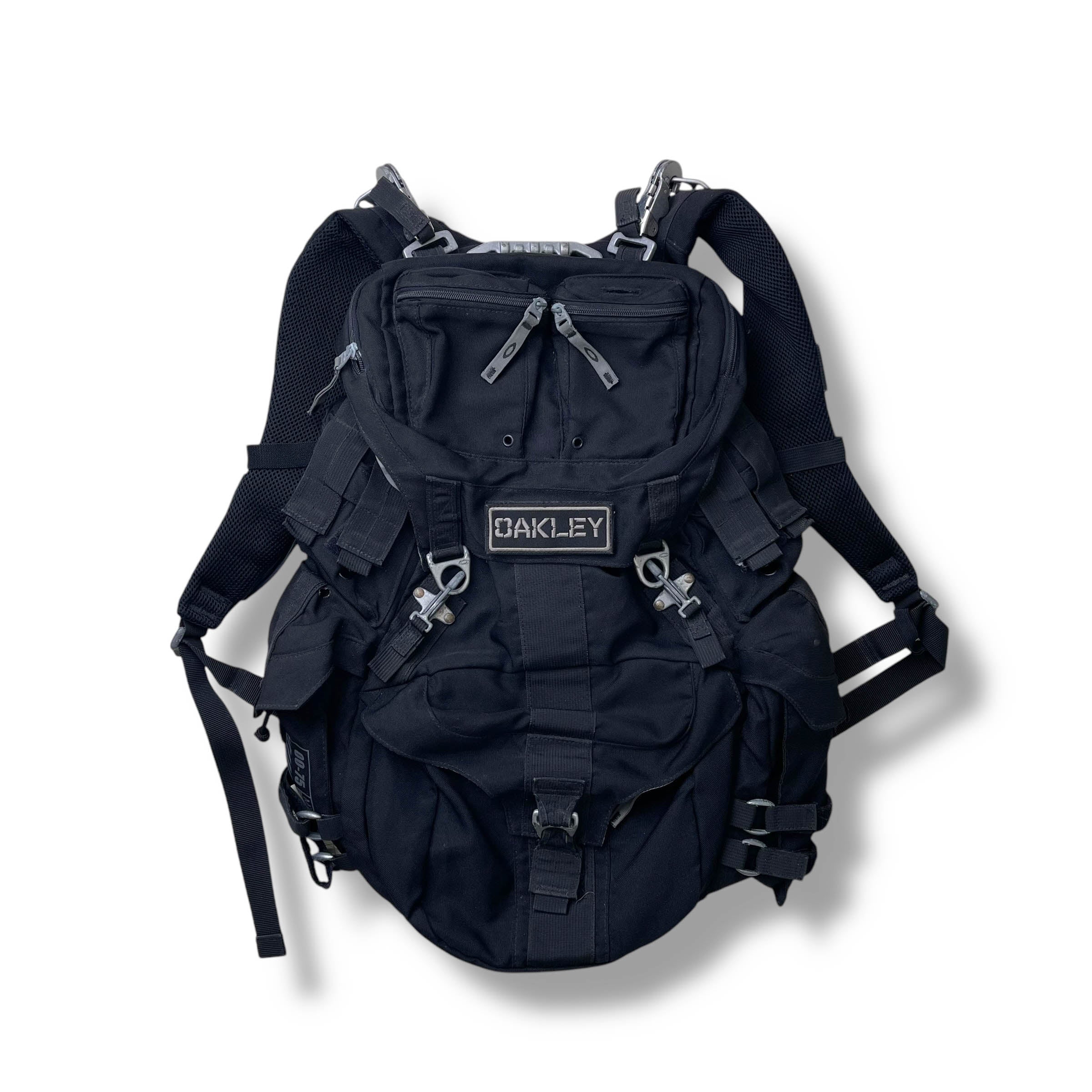 Oakley AP Pack 3.0 Backpack – ARCHIVE 89